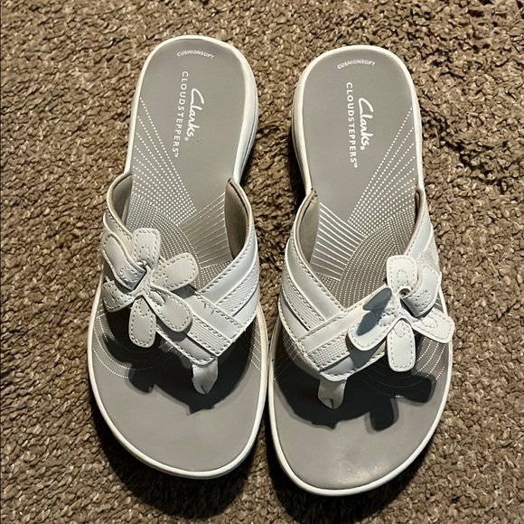 Clarks | Shoes | Clarks White And Gray Sandals With Flower ...